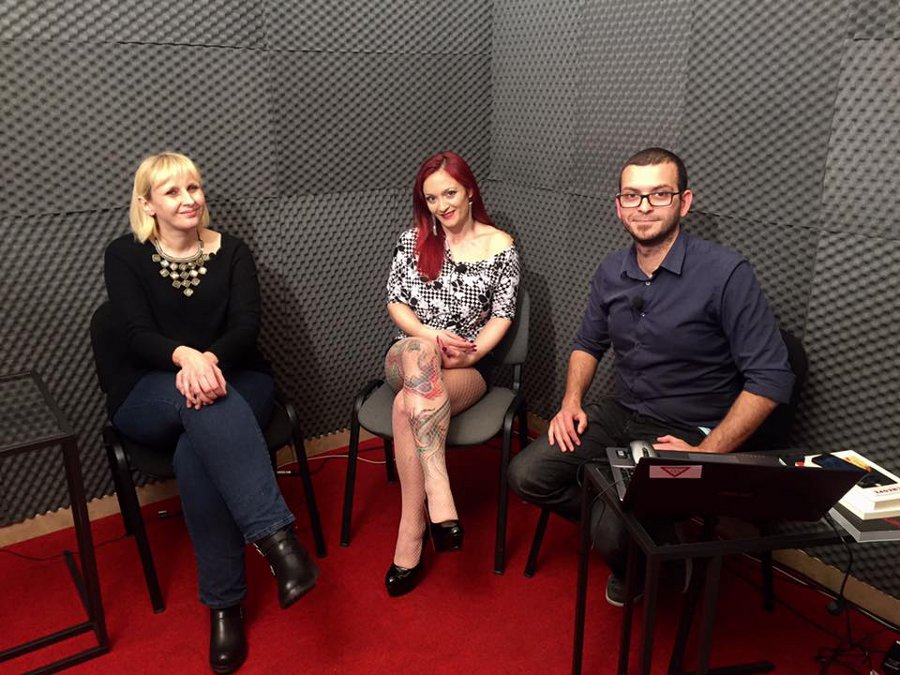 La storia di Mary Rider, da giornalista ad attrice porno – Scrivere Crime